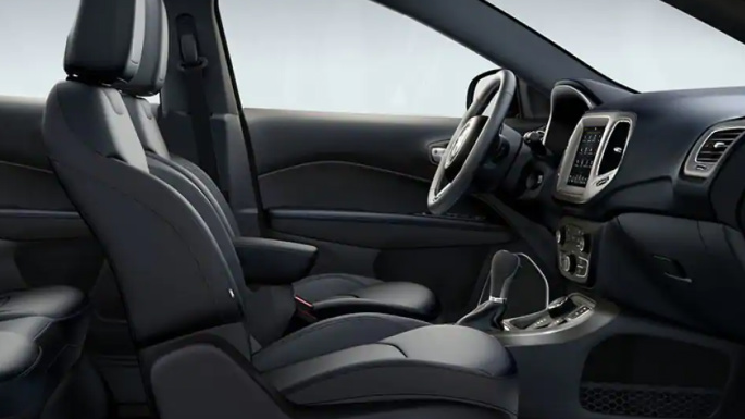 2018 Jeep Compass In-Depth Photos