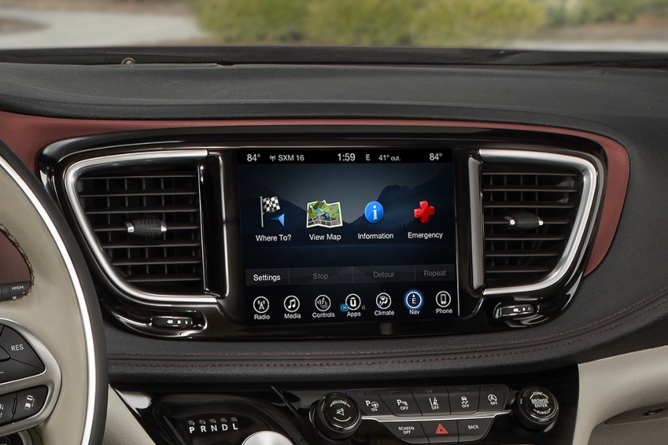 2019 Chrysler Pacifica In-Depth Photos