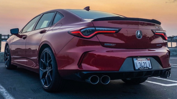 2022 Acura TLX Review