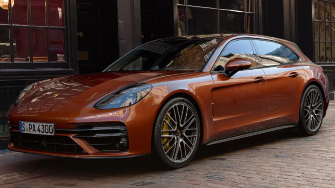 Exciting Porsche Panamera Station Wagon Pictures