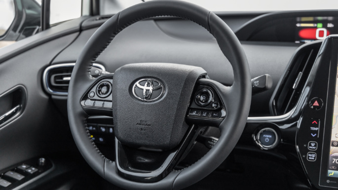 2020 Toyota Prius In-Depth Photos