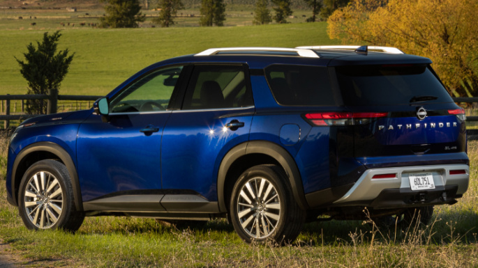 Nissan Pathfinder Generations